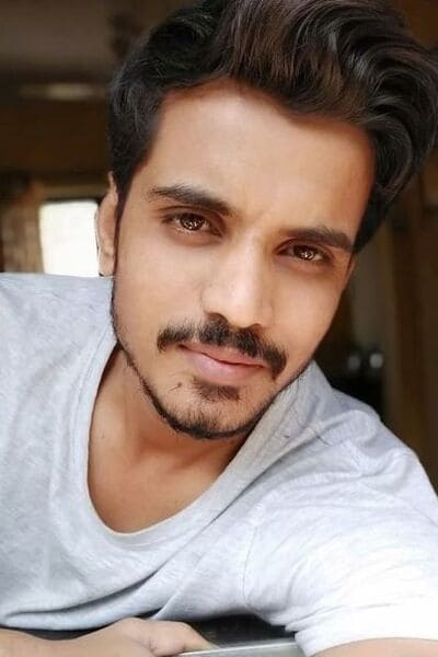 Watch Aasif Khan Movies Online | Xstream Play