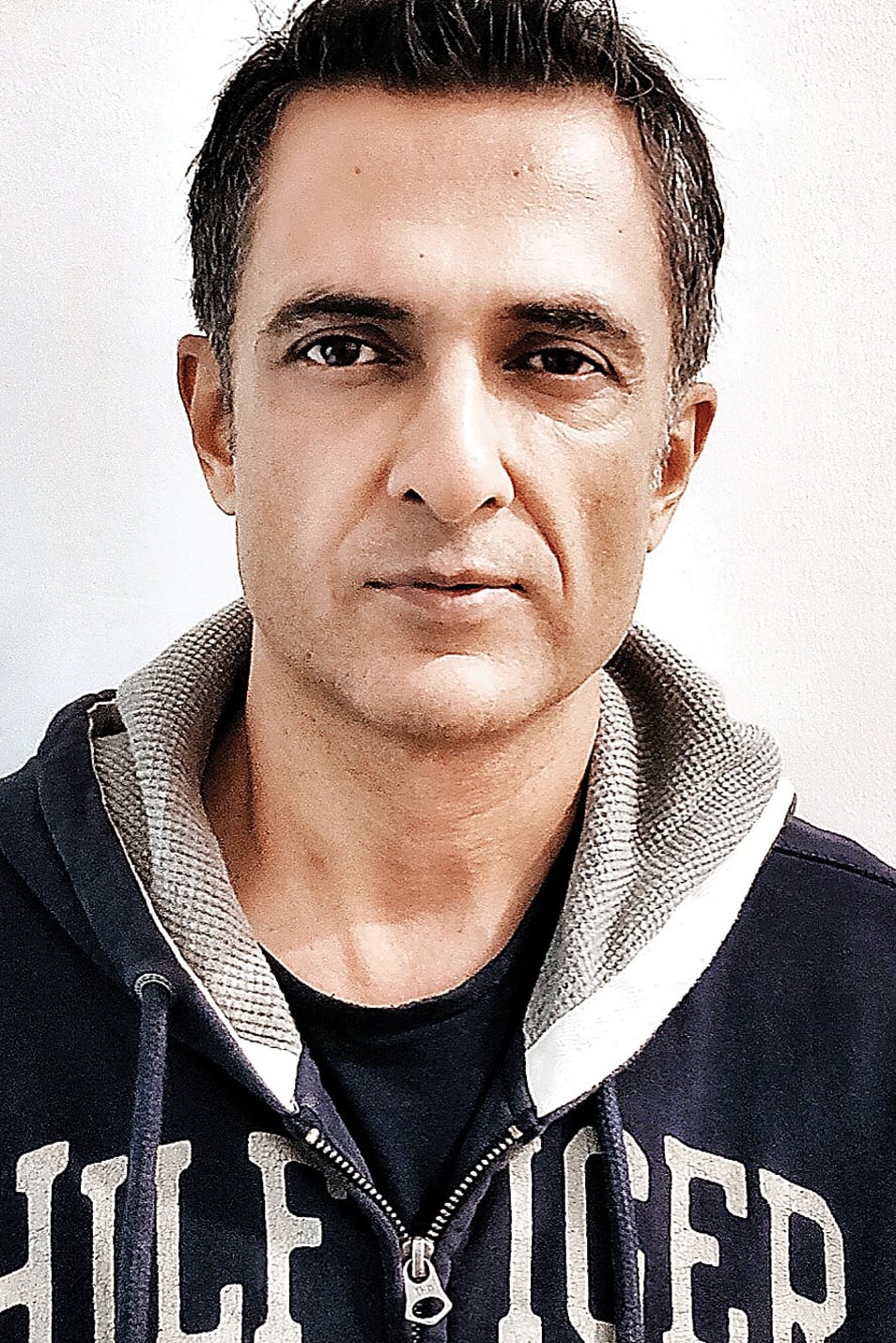 Watch Sanjay Suri Movies Online | Xstream Play