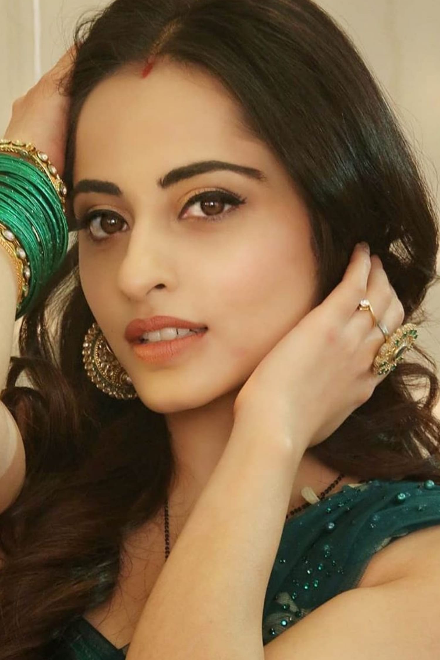 Watch Niyati Fatnani Movies Online | Xstream Play